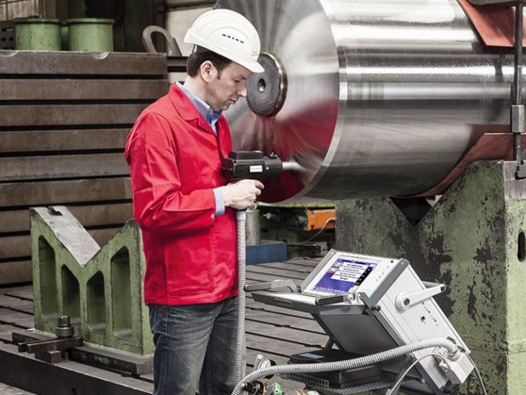 Máy phân tích kim loại OES di động Compact Port HLC